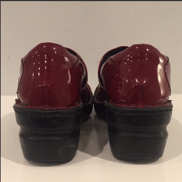 b.o.c. | Shoes | Boc Born Red Peggy Clog Slips Size 6 | Poshmark